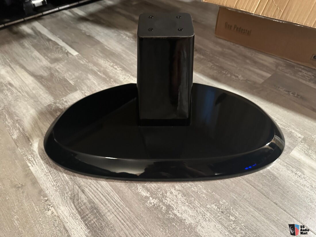 Revel Ultima Voice 2 Center Speaker Channel Pedestal Stand - Great ...