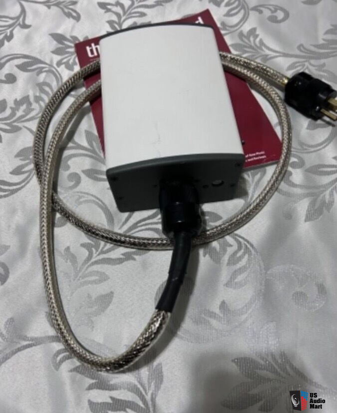PS Audio Ultimate Outlets 15A High Current + Analysis Plus Power Oval ...