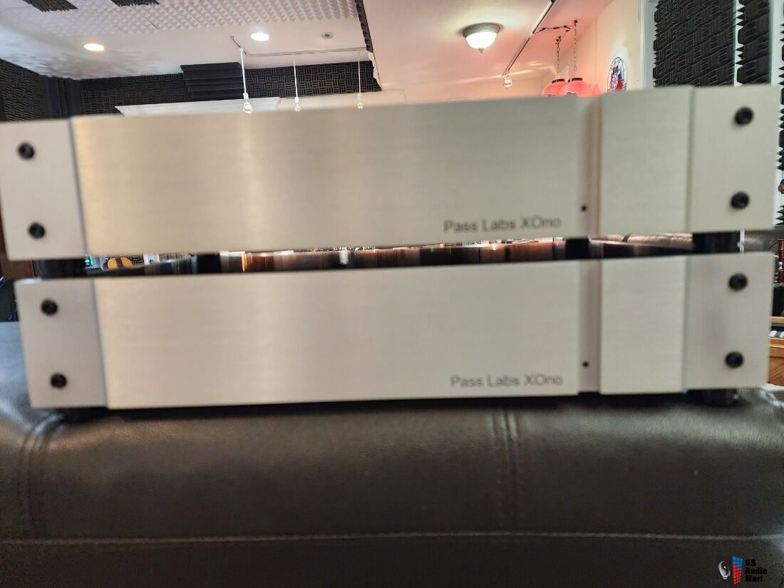 PASS LABS XONO Phono Stage, TWO Chassis Model With Separate Power ...