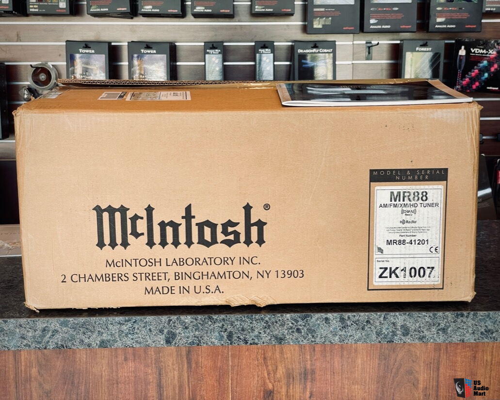 McIntosh MR88 Tuner - Original Box, Manual,Remote & Antenna Photo ...
