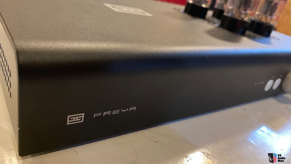 Schiit Freya+ Preamp Tube/Solid State Hybrid 6SN7 Photo #4536013 - US ...