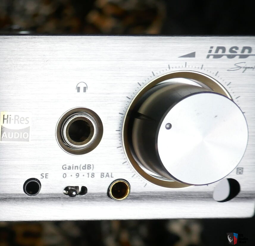 iFi Pro iDSD DAC SIGNATURE headphone amp with Pardo linear power supply ...