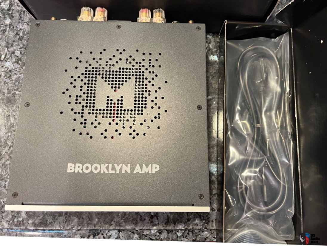 Mytek Amp - Silver faceplate + box Photo #4539881 - US Audio Mart