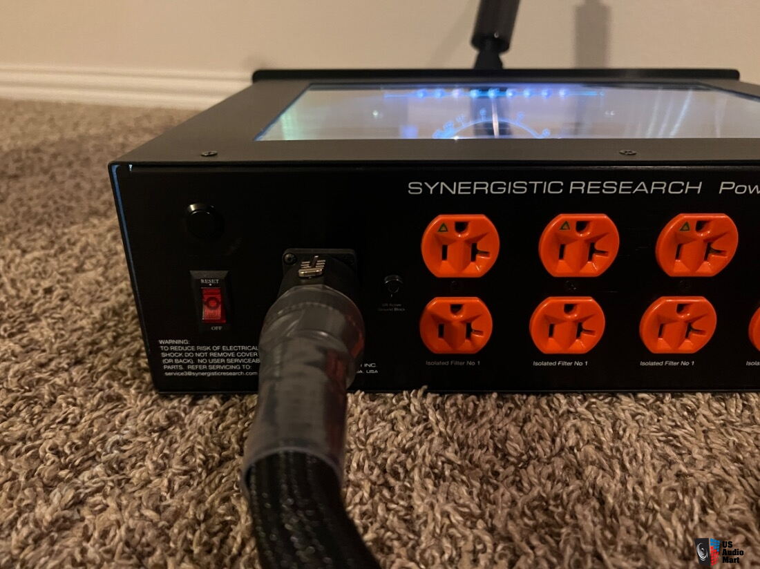 Synergistic Research Powercell SX w/ SRX power cord (orange outlets ...