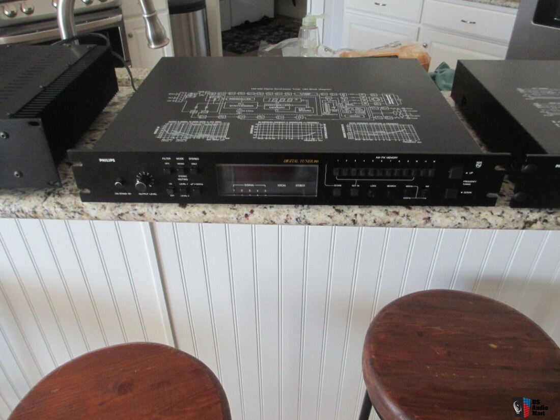 Philips AH tuner and preamp with SAE amp Photo #4547610 - Canuck Audio Mart