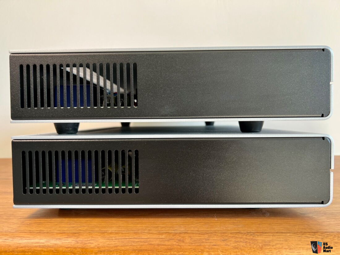 PS Audio M700 Monoblock Amplifiers (4 months old, free shipping) Photo ...