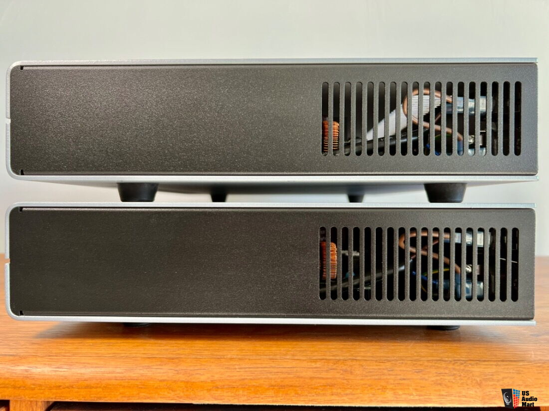 PS Audio M700 Monoblock Amplifiers (free shipping, used 3 months) Photo ...