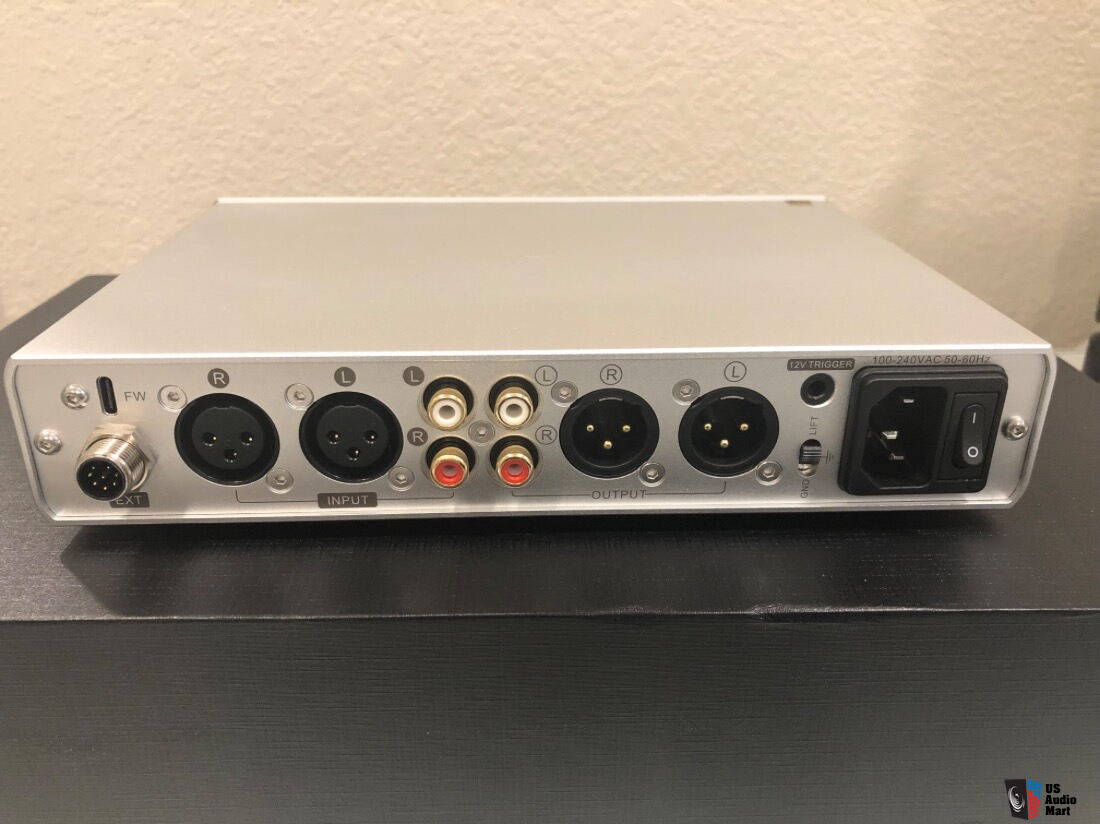 Topping A90 Discrete Pre-amp Photo #4554890 - US Audio Mart
