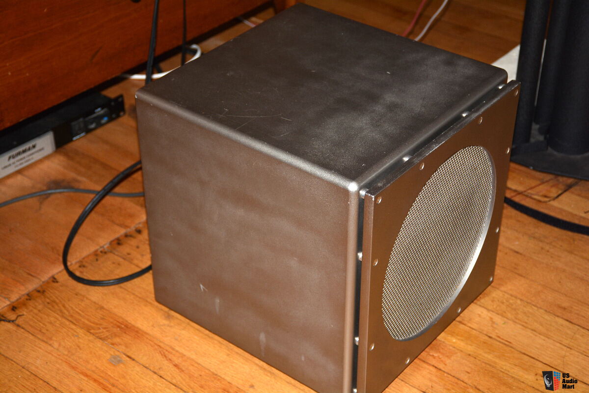 Sequerra Unique Subwoofer docummented Photo #4559178 - US Audio Mart