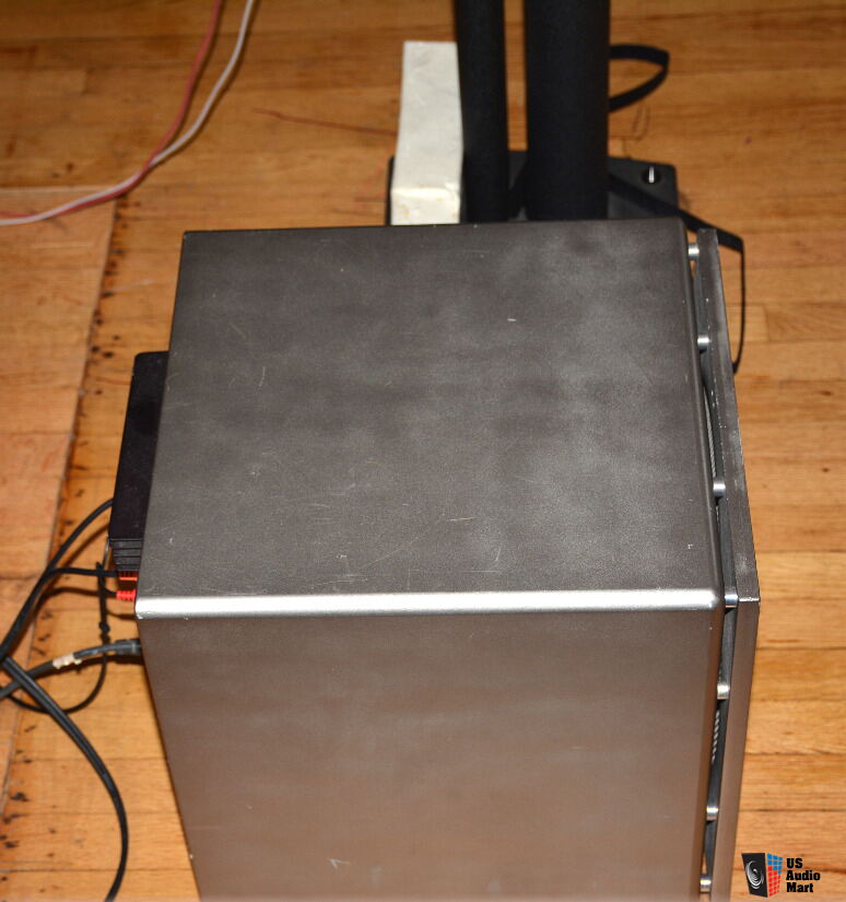 Sequerra Unique Subwoofer docummented Photo #4559174 - US Audio Mart