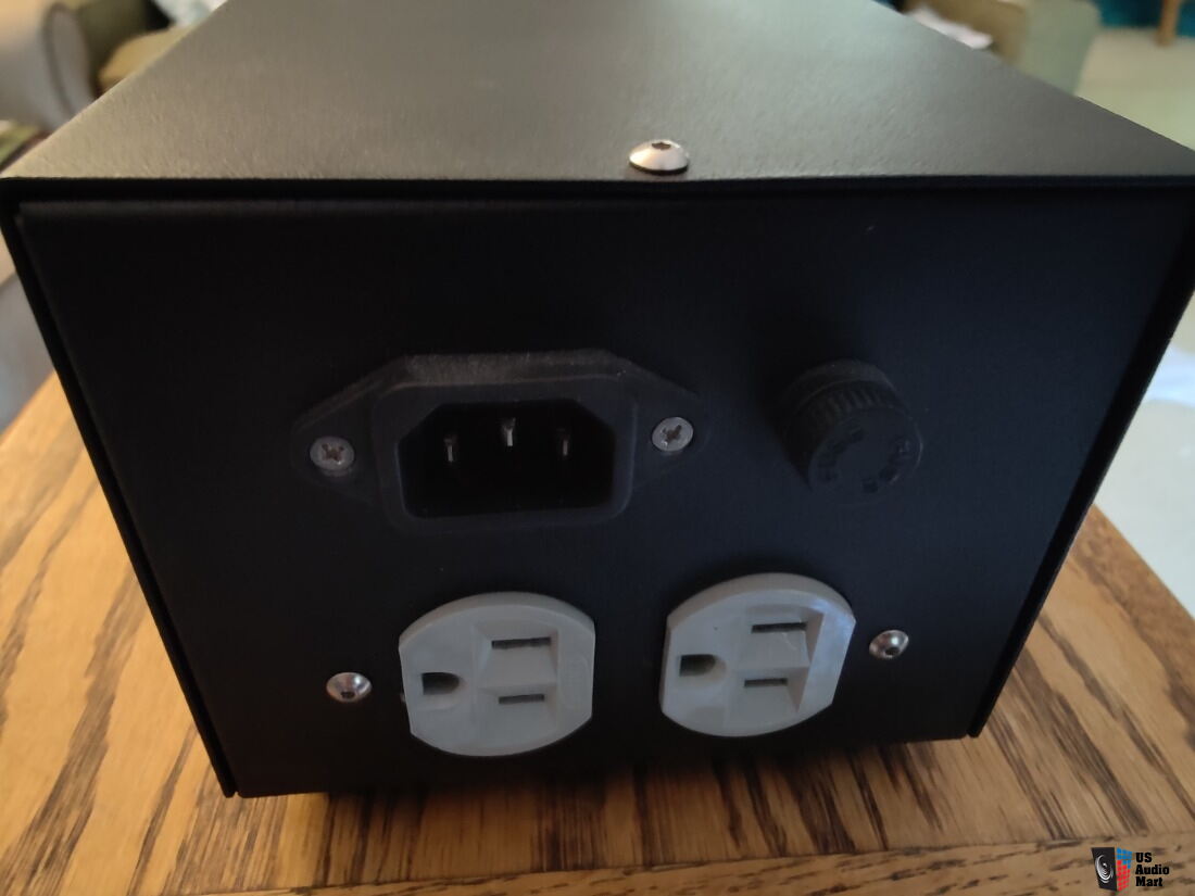 Entrecte Audio EF120 and EF130 Power Conditioner Designed By Gilbert ...