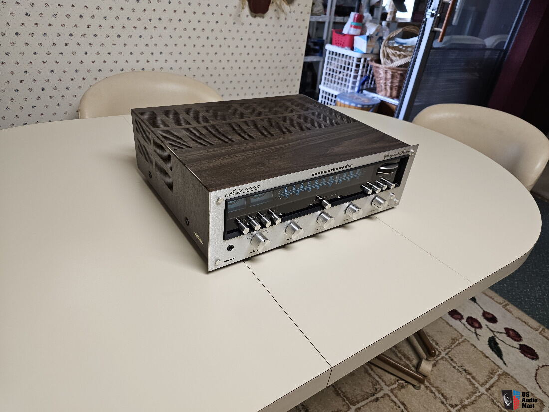 Beautiful Vintage Marantz 2225 Stereo Receiver Photo #4565255 - US ...