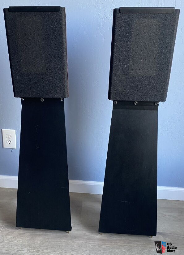 Magnepan MINI MAGGIE+DWM with Custom MYE FLOOR Stands High resolution ...