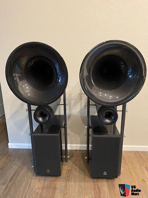 Avantgarde Unos - Pristine - South Florida Photo #4569533 - US Audio Mart