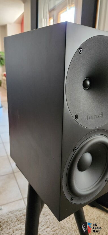 Buchardt Audio A500 Active Speakers with platin hub and factory stands ...