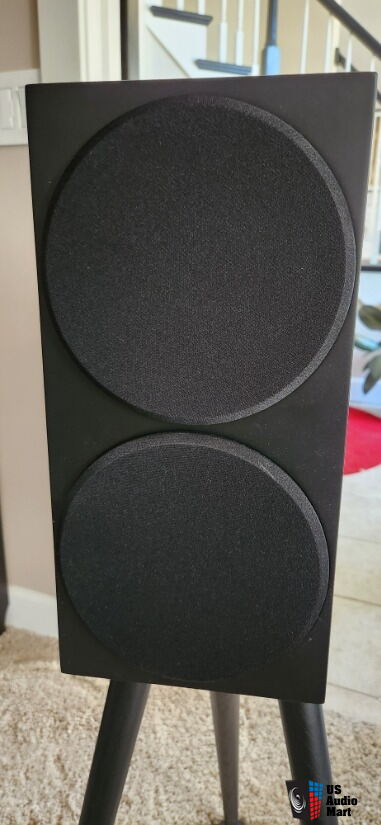 Buchardt Audio A500 Active Speakers with platin hub and factory stands ...