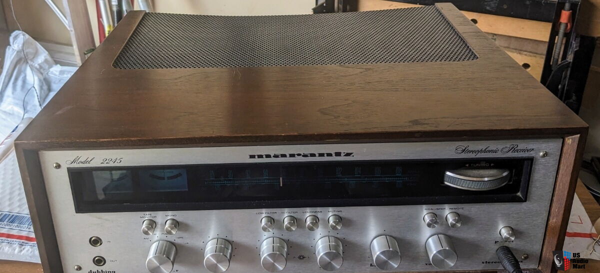 Marantz 2245 & Walnut case Photo #4572685 - US Audio Mart