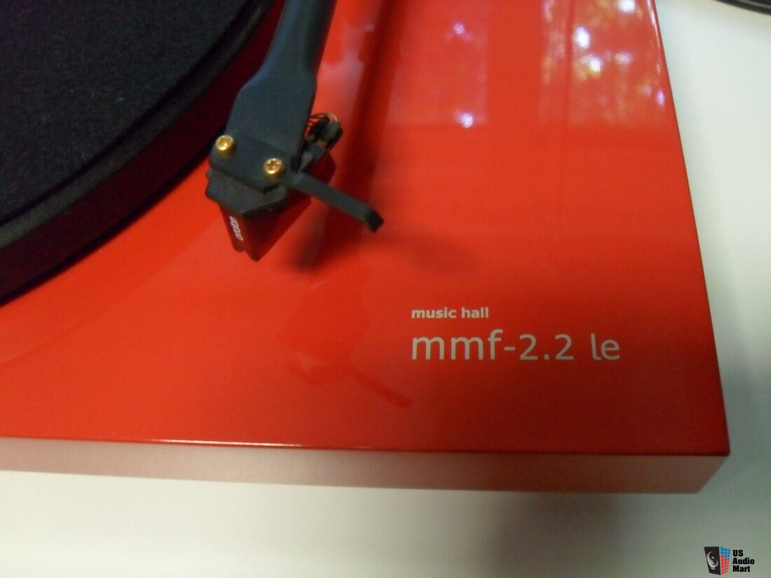 music hall 2.2 le red gloss turntable Photo #4574664 - US Audio Mart