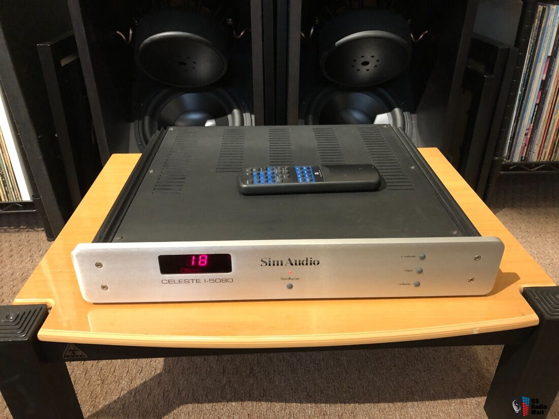 Moon by SimAudio Celeste I-5080 integrated amp from The Dog Photo ...