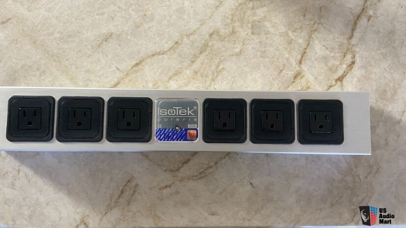 IsoTek EVO 3 Power Conditioner - NO POWER Cable For Sale - US Audio Mart