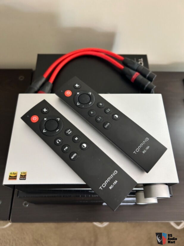 Topping E70 Velvet + L70 Stack with Apos Flow XLR's Photo #4578007 - US ...
