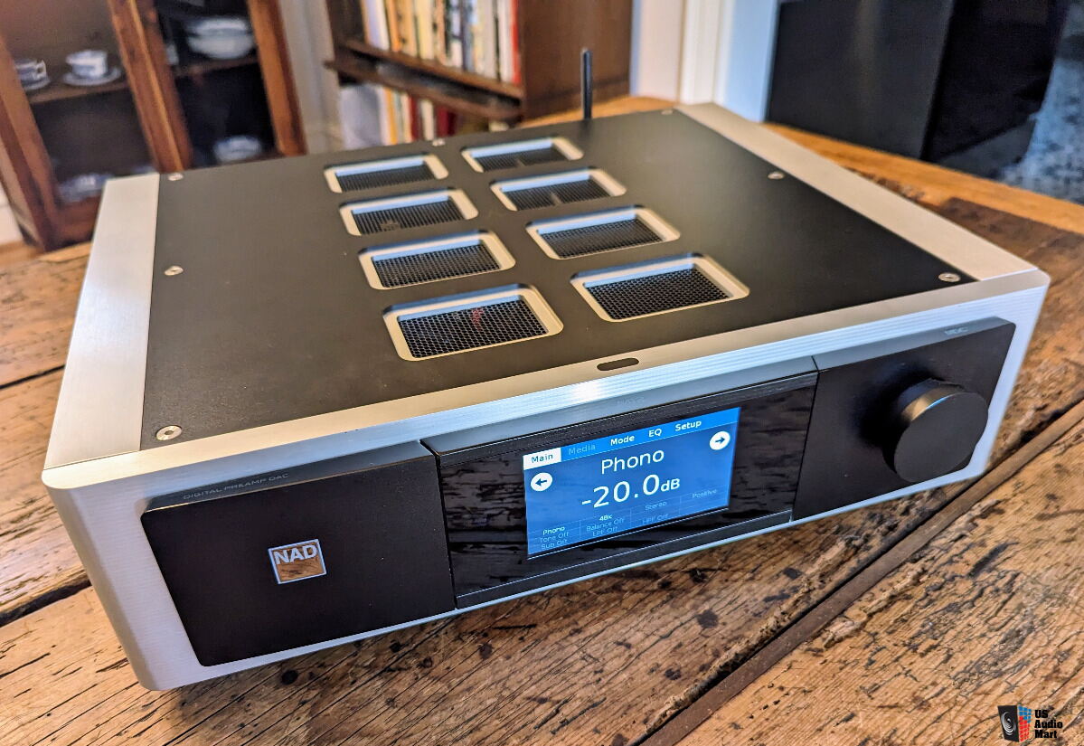 NAD M12 Masters Series Digital Preamp DAC with Streaming Photo #4579406 ...