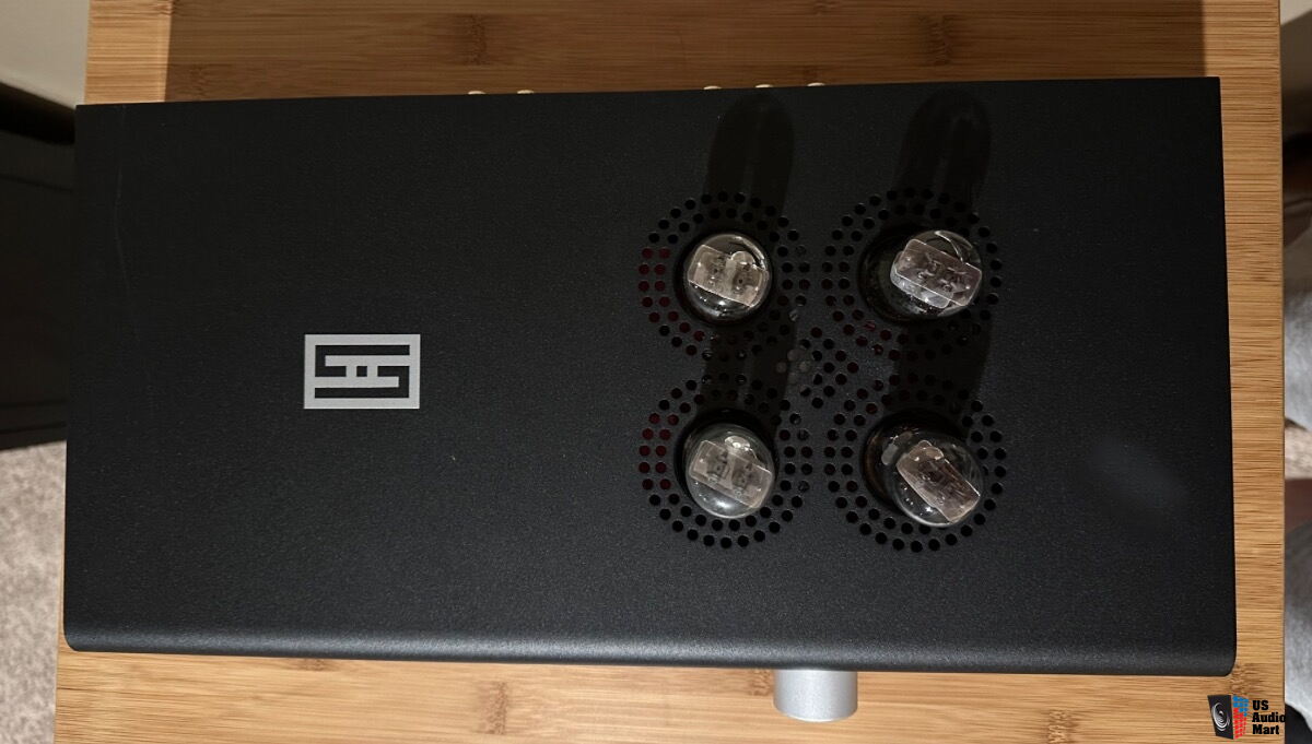 Schiit Freya+ Tube & Balanced Preamplifier (Black) Photo #4586144 - UK ...