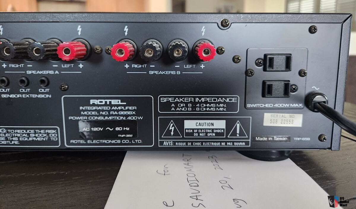 Rotel 985bx integrated amplifier. Beautiful looks and sound Photo ...