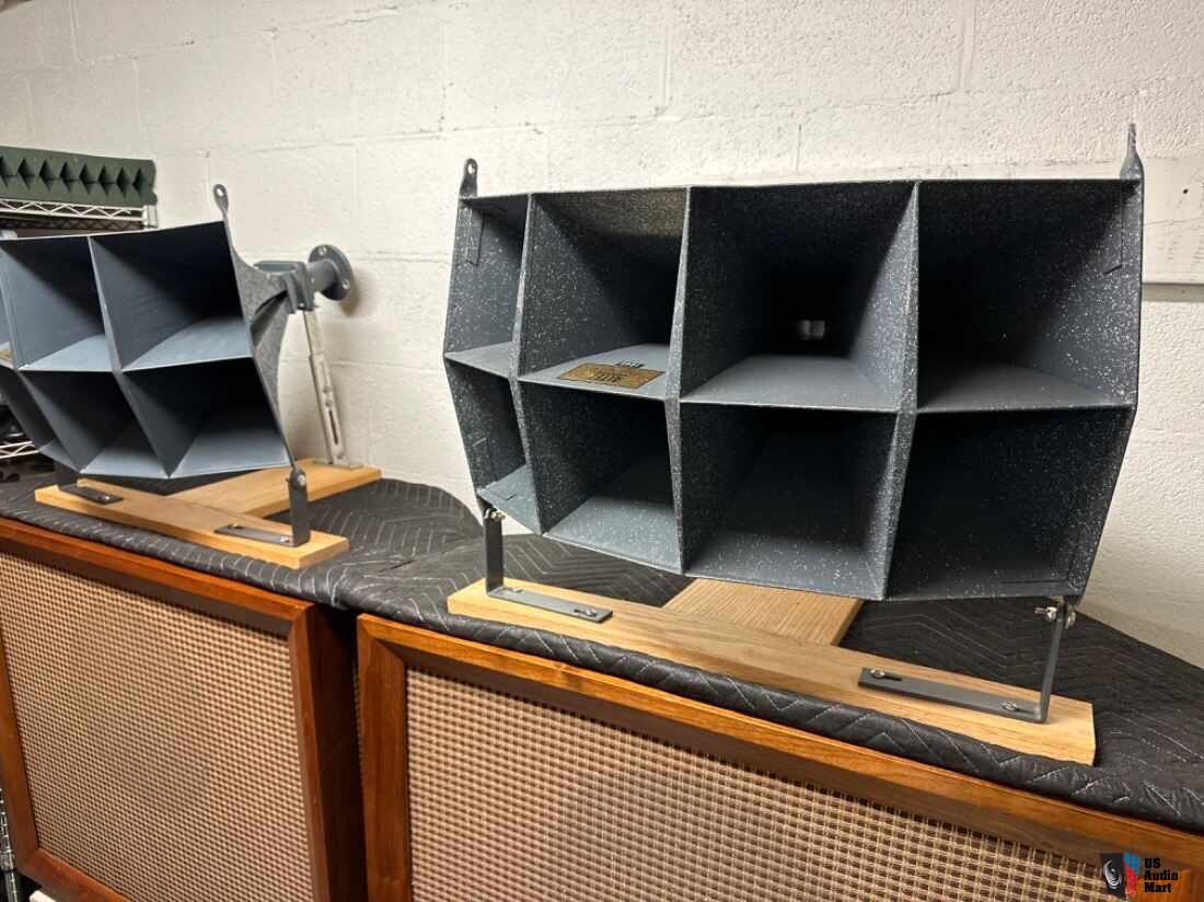 Altec 805b horns Photo #4599672 - US Audio Mart