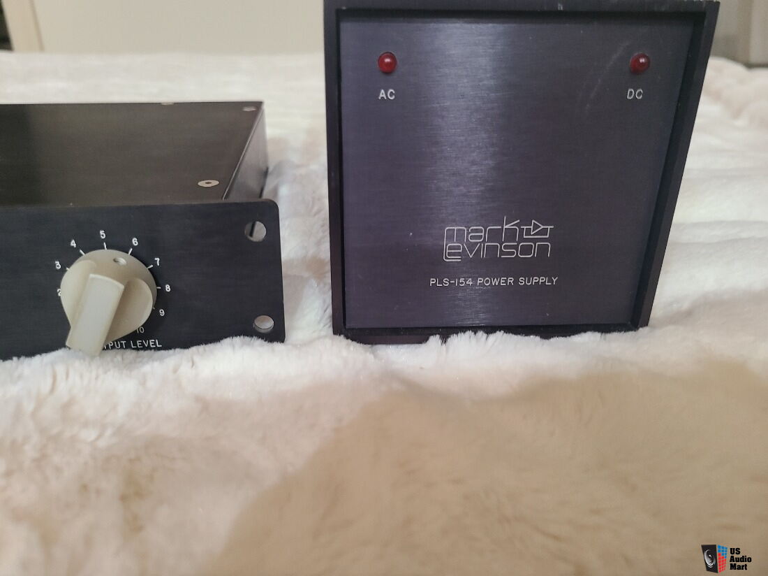 Mark Levinson ML-7 Preamplifier Photo #4602534 - US Audio Mart