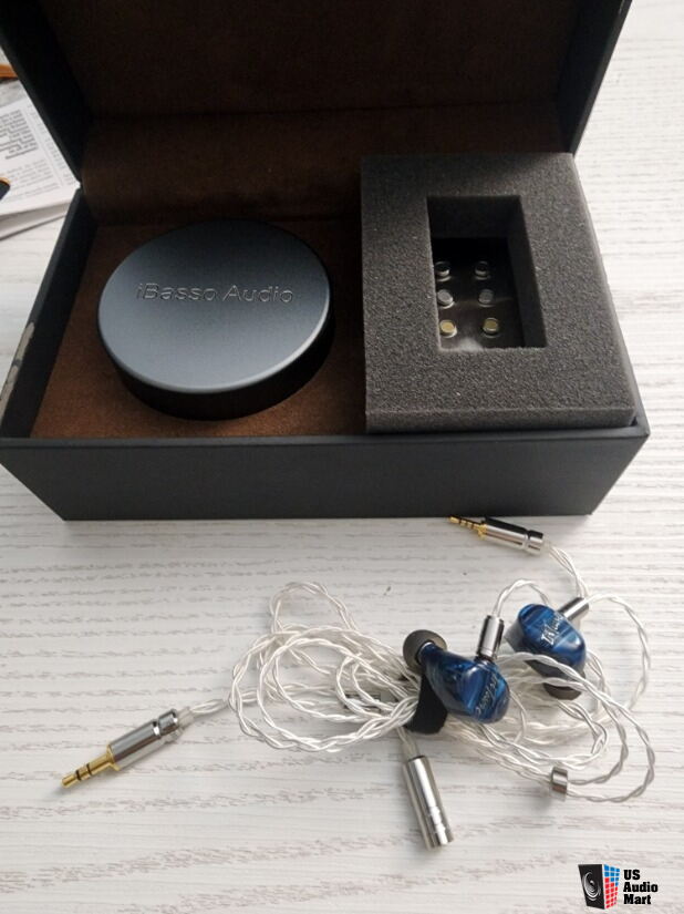 iBasso IT07 6BA+1DD like new in box For Sale - Canuck Audio Mart