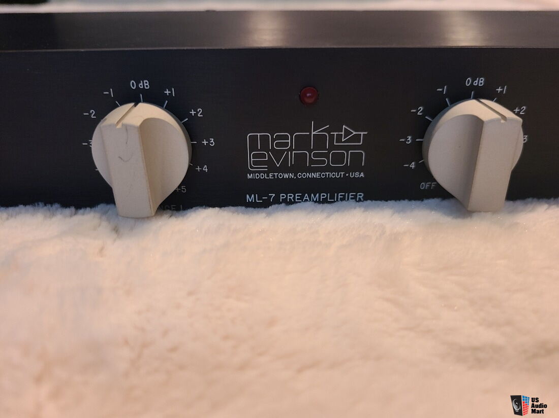 Mark Levinson ML-7 Preamplifier Photo #4608046 - UK Audio Mart