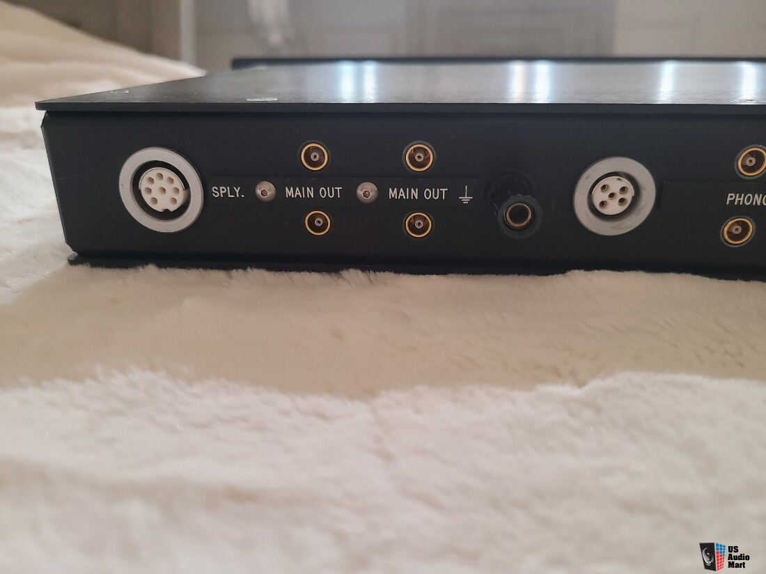 Mark Levinson ML-7 Preamplifier Photo #4608046 - UK Audio Mart