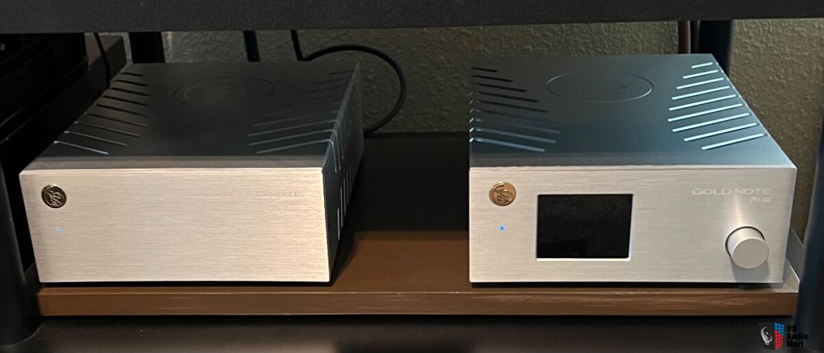 Gold Note PH-10 Phono Preamp and matching PSU-10 Power Supply Photo ...
