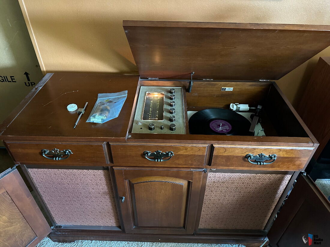 The Fisher Electra VIII console in working condition with 49-T, 49-A ...