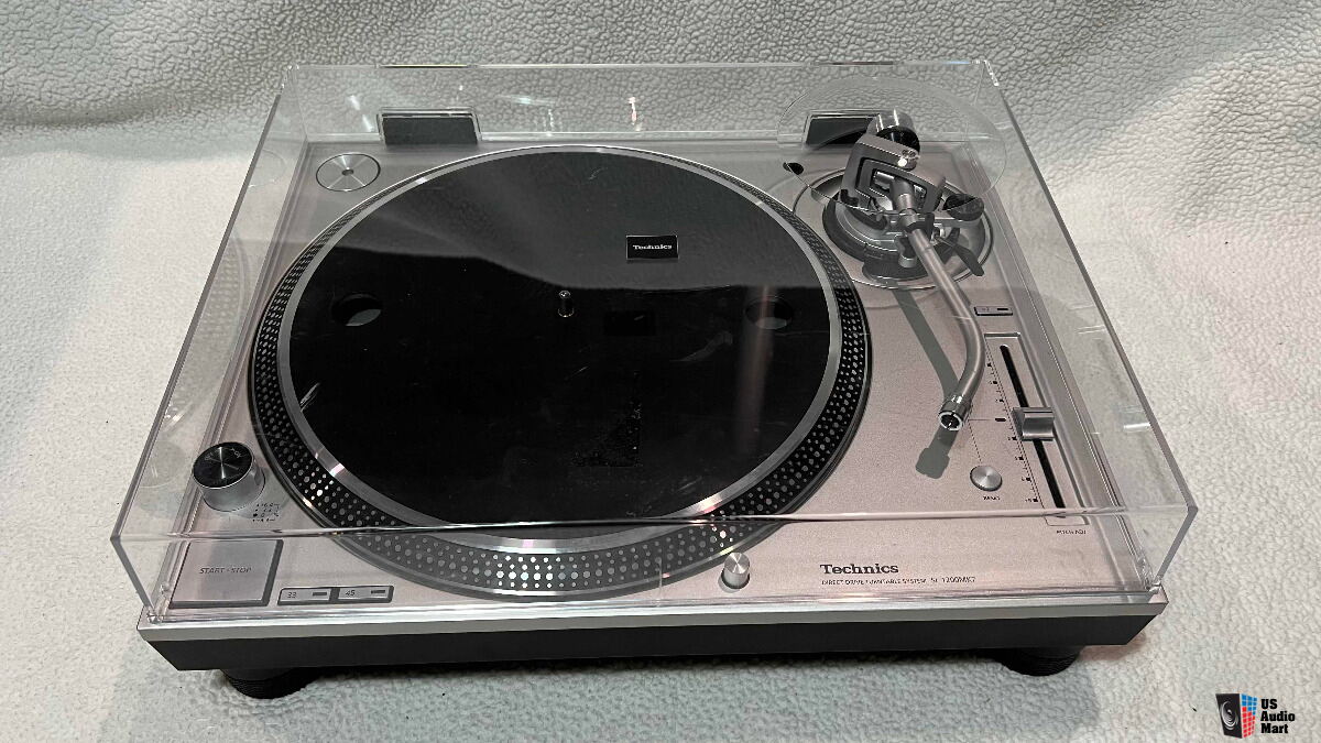 Technics Sl-1200 Mk7 with optional headshell and cart Photo #4616548 ...