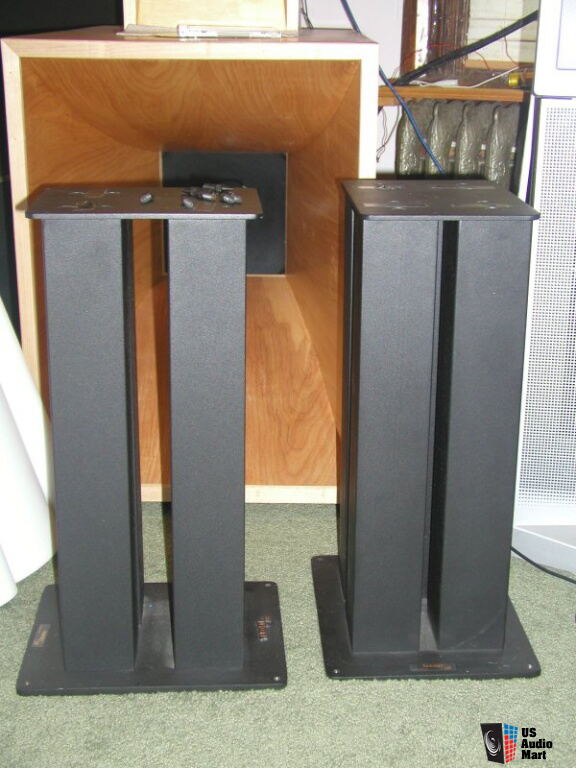 PROAC RESPONSE 2 Target stands Photo #461710 - US Audio Mart