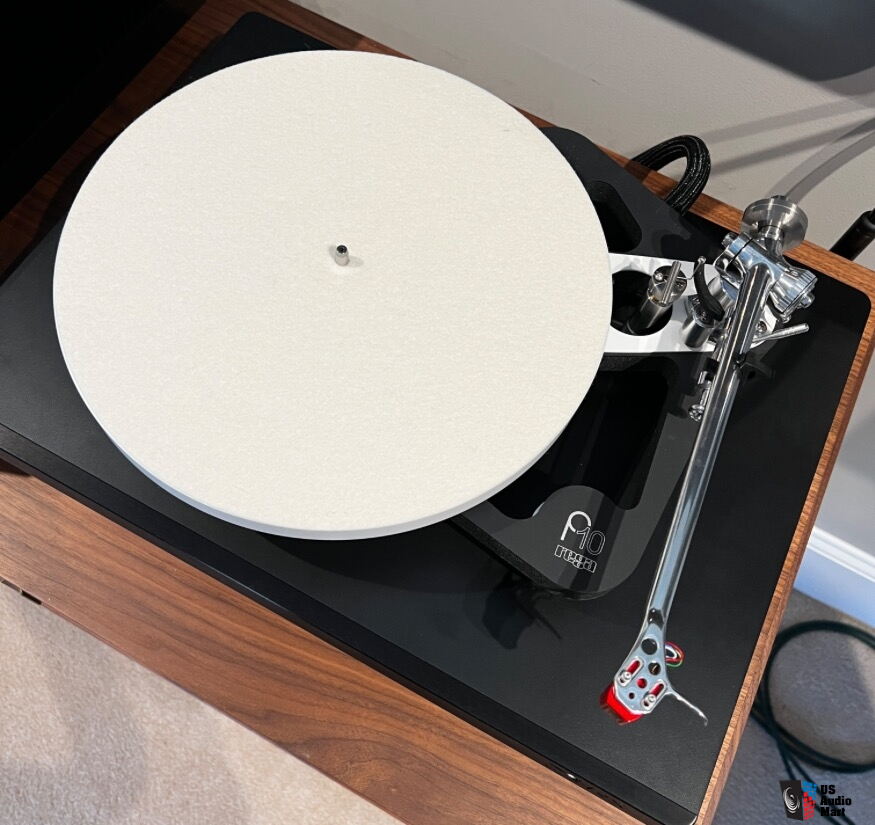 REGA P10 No Cart 4 months old! Photo #4618640 - US Audio Mart