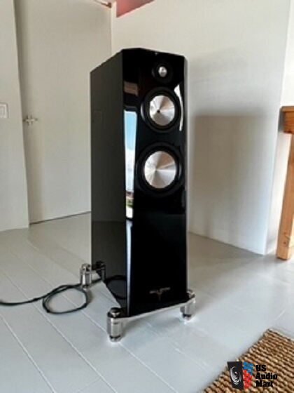 Zellaton Stage Loudspeakers: A Technical Marvel in Sound Engineering ...