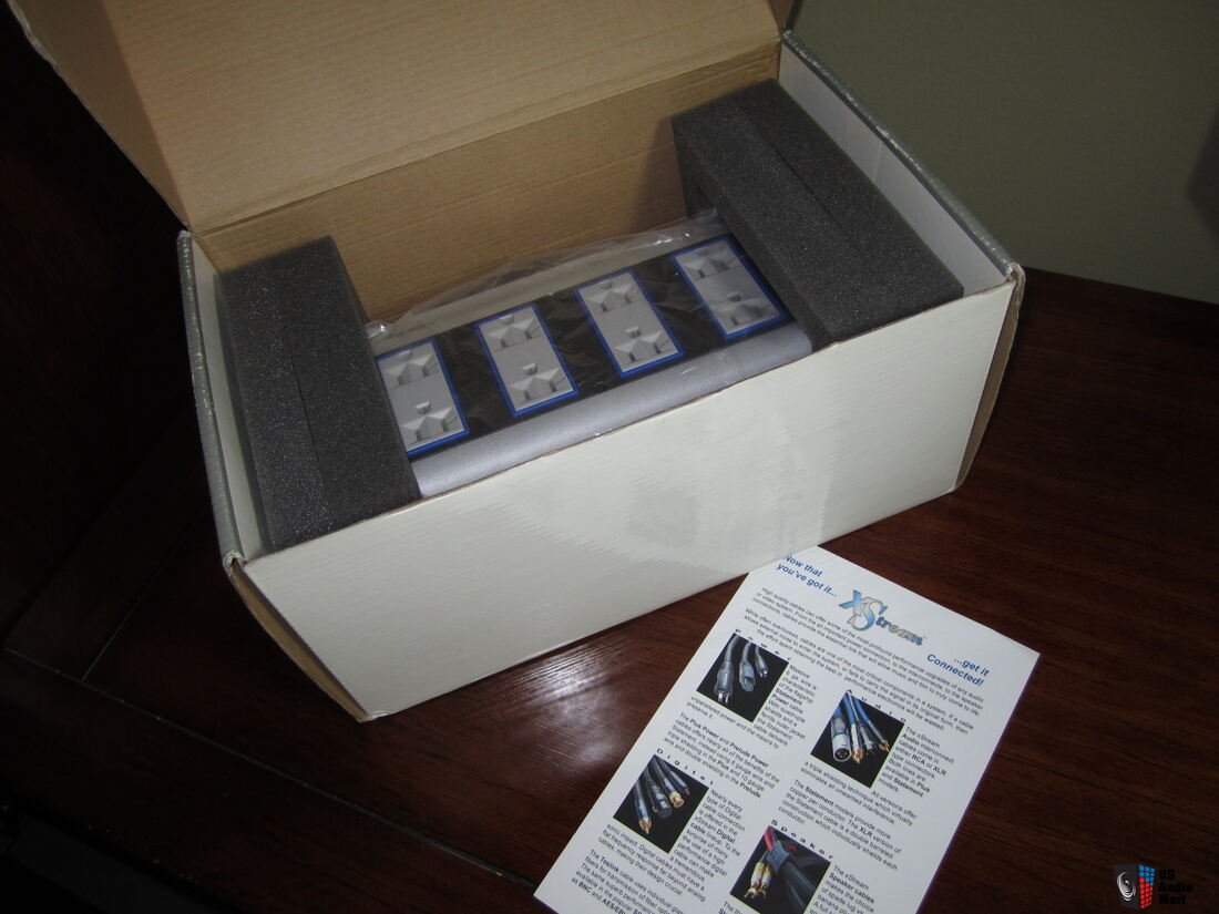 PS Audio JUICE BAR MK2 audiophile Power Strip Photo #4619797 - US Audio ...