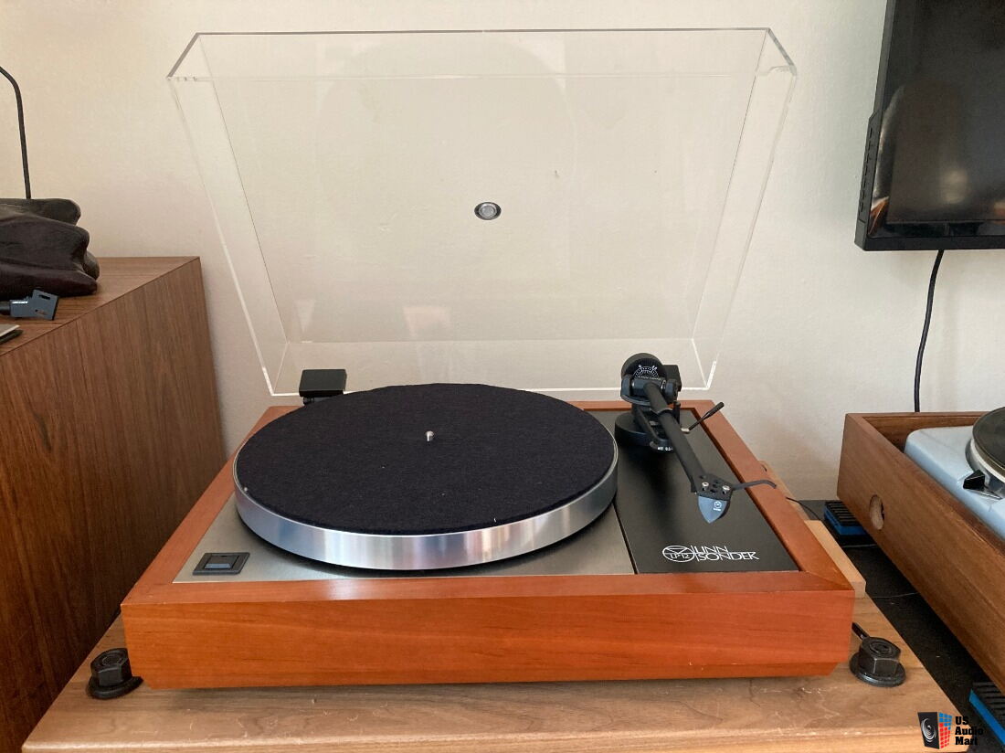 Linn LP12, Akito 2B Tonearm, Valhalla, Cirkus, Mober SSP12 Subplatter ...