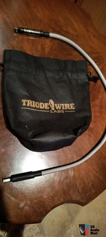 Triode Wire Labs Discreet USB cable - .75 Meter Photo #4637109 - US ...