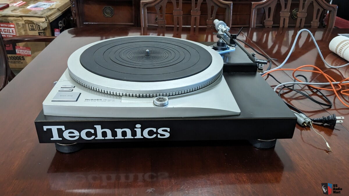 Technics SP-25 DD turntable Photo #4640018 - UK Audio Mart