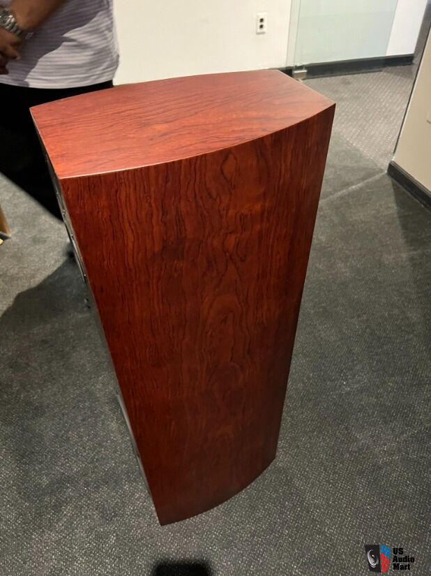 LSA 20 Signature Tower Loudspeaker Photo #4642640 - US Audio Mart