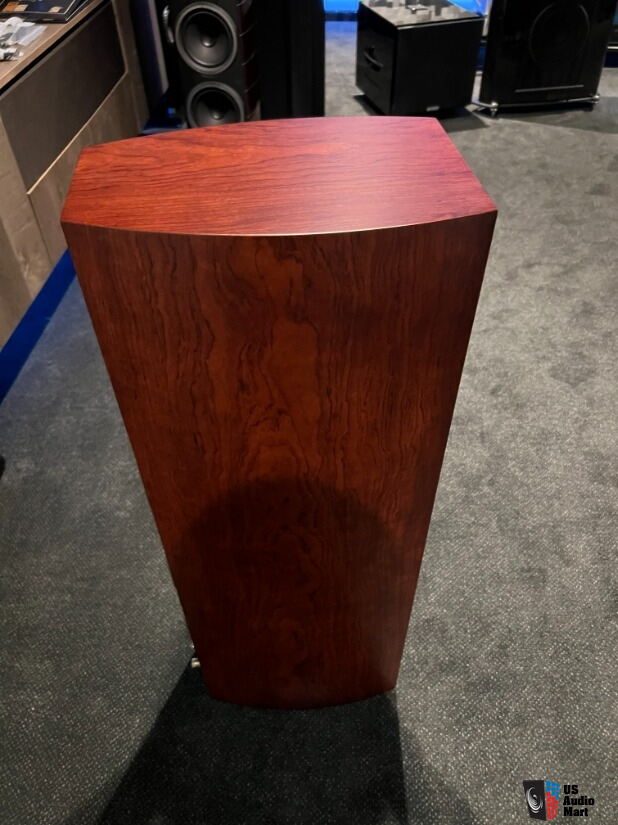 LSA 20 Signature Tower Loudspeaker Photo #4642640 - US Audio Mart