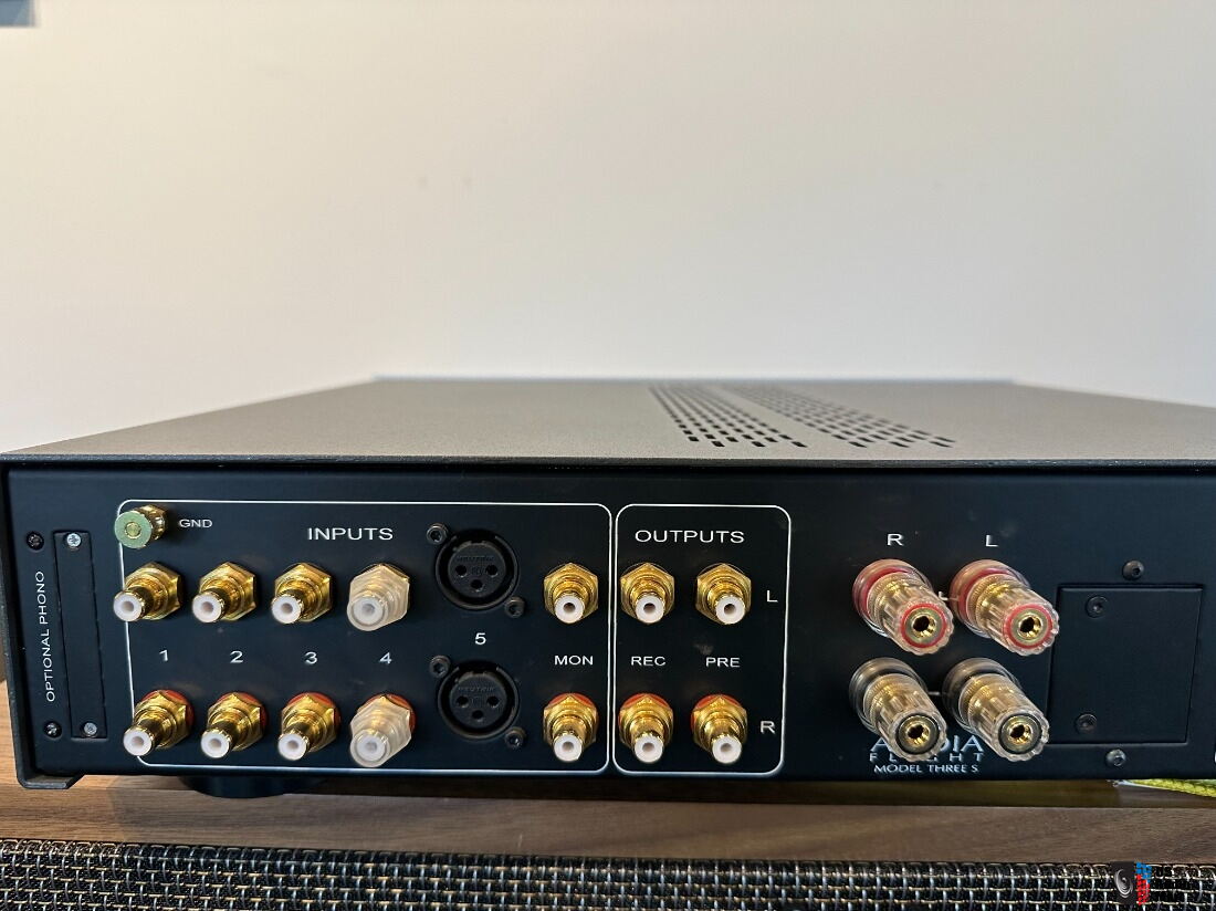Audia Flight Three S Integrated Amplifier Photo #4647151 - US Audio Mart