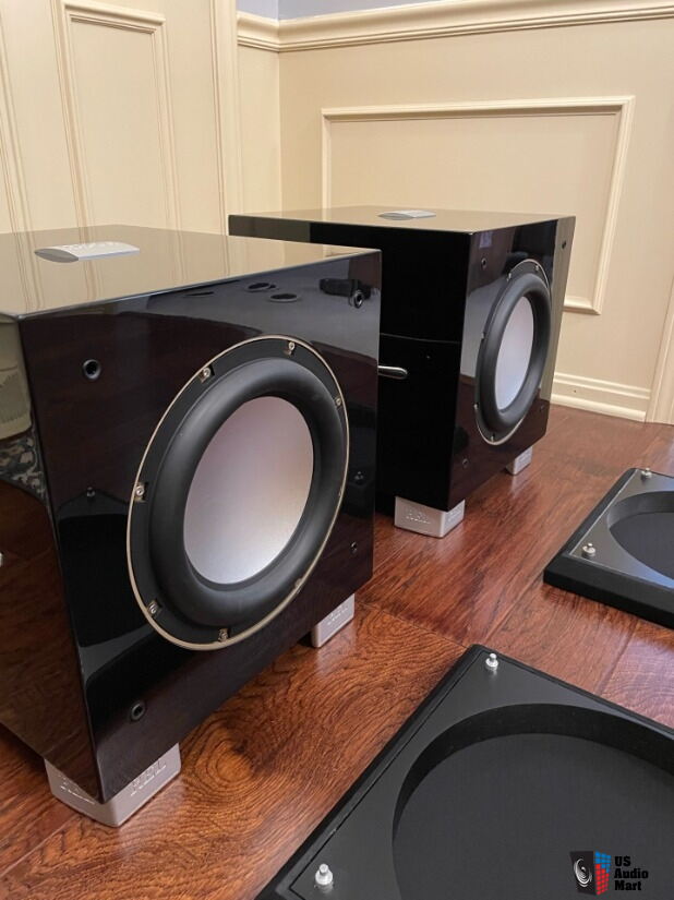 Pair of REL S3 SHO Subwoofers in gloss black Photo #4648066 - US Audio Mart