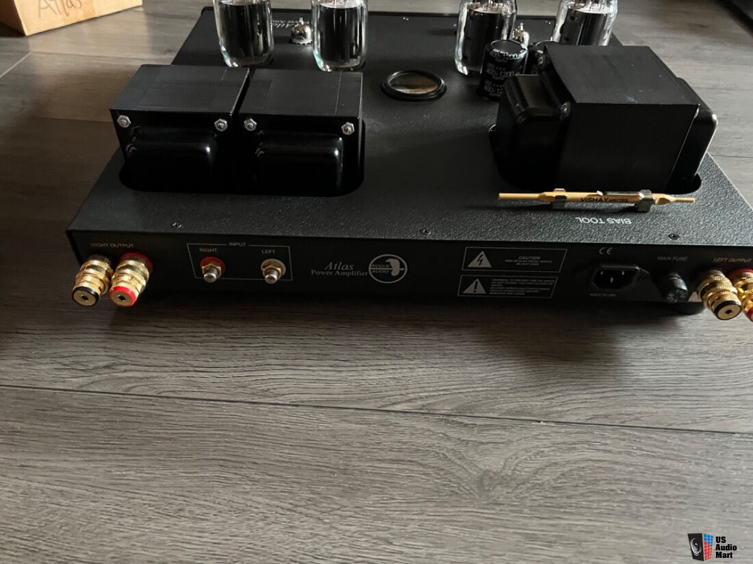 Rogue Audio Atlas Magum II power and Perseus Magnum preamp Photo ...