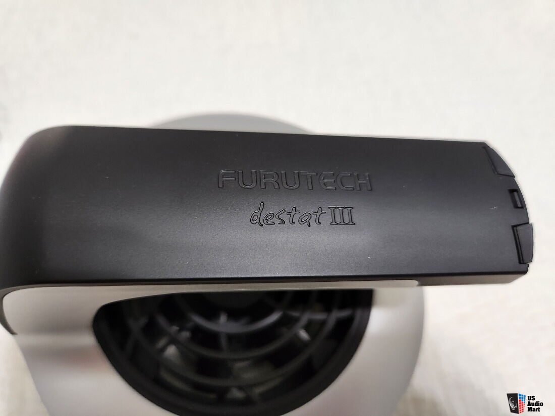 Furutech DeSTAT III - Removes Static and Dust Photo #4658705 - US Audio ...