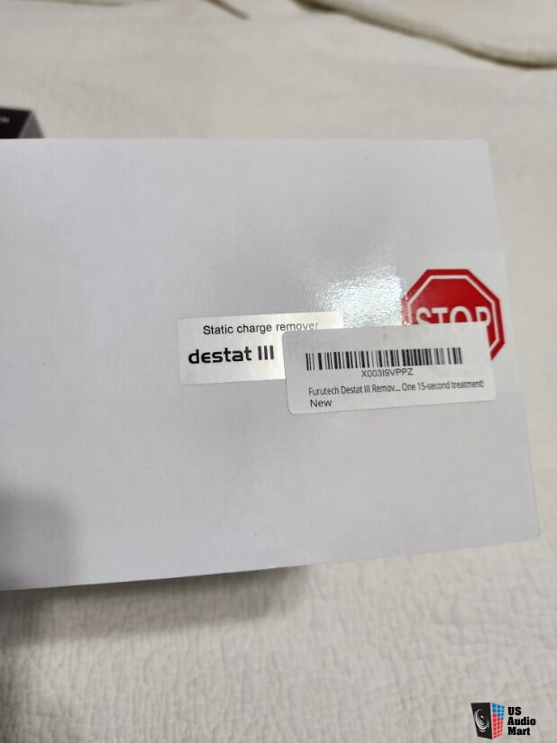 Furutech DeSTAT III - Removes Static and Dust Photo #4658705 - US Audio ...
